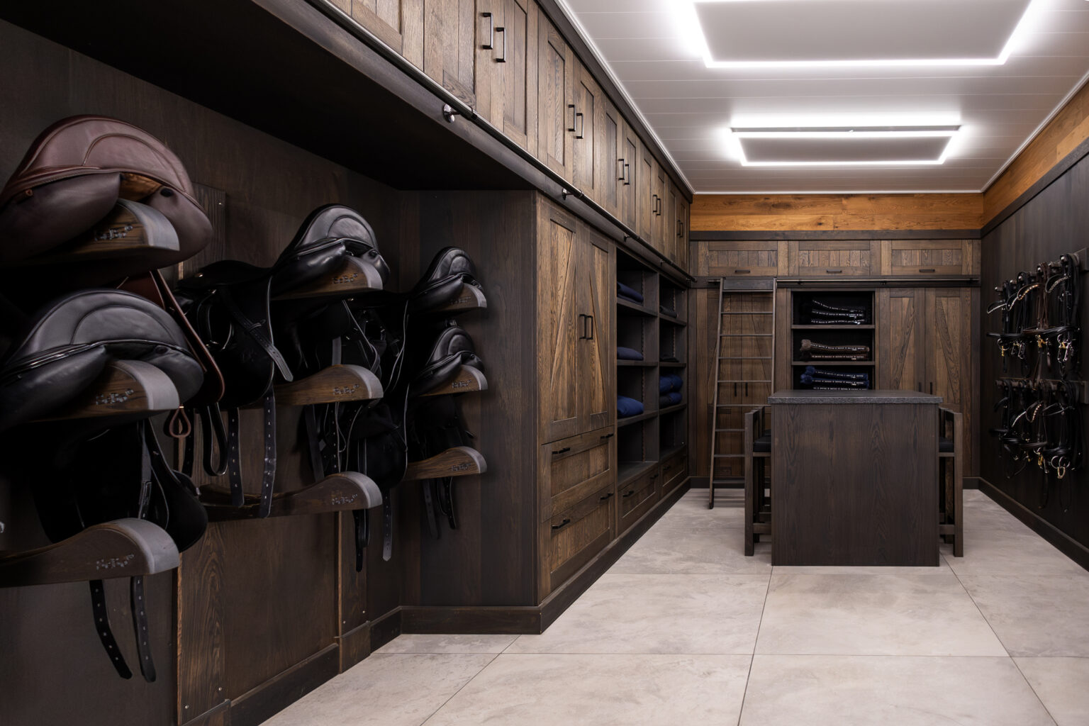 Designing the Perfect Tack Room: SeBo's Tips for Every Stable - horsegrooms.com