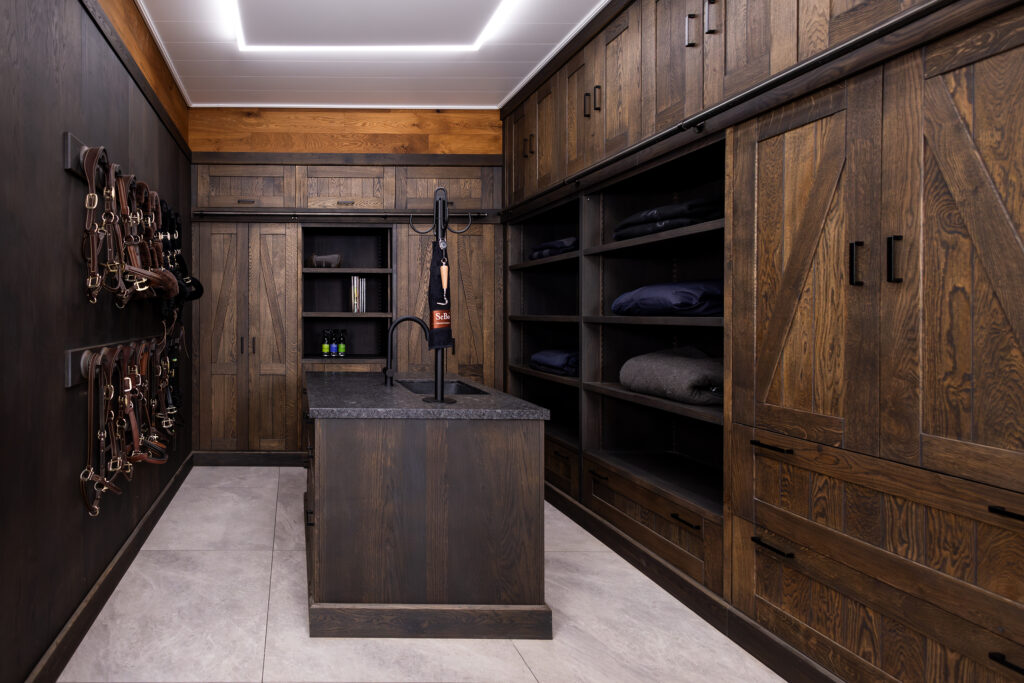 Designing the Perfect Tack Room: SeBo's Tips for Every Stable - horsegrooms.com